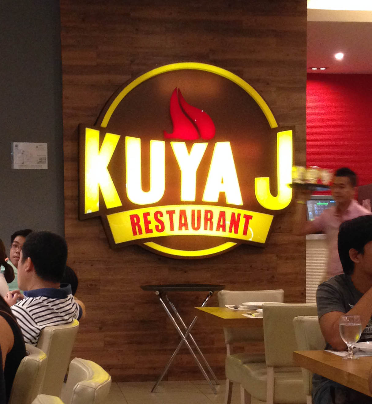 MrsMommyHolic: Kuya J Restaurant (SM BF)