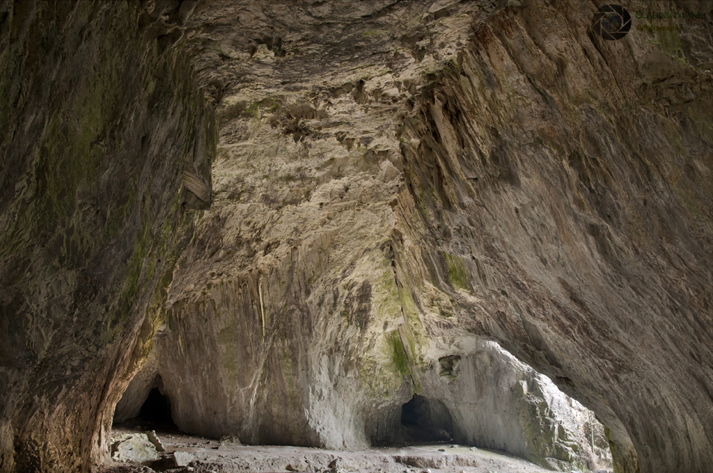 Pesteri in Podisul Mehedinti