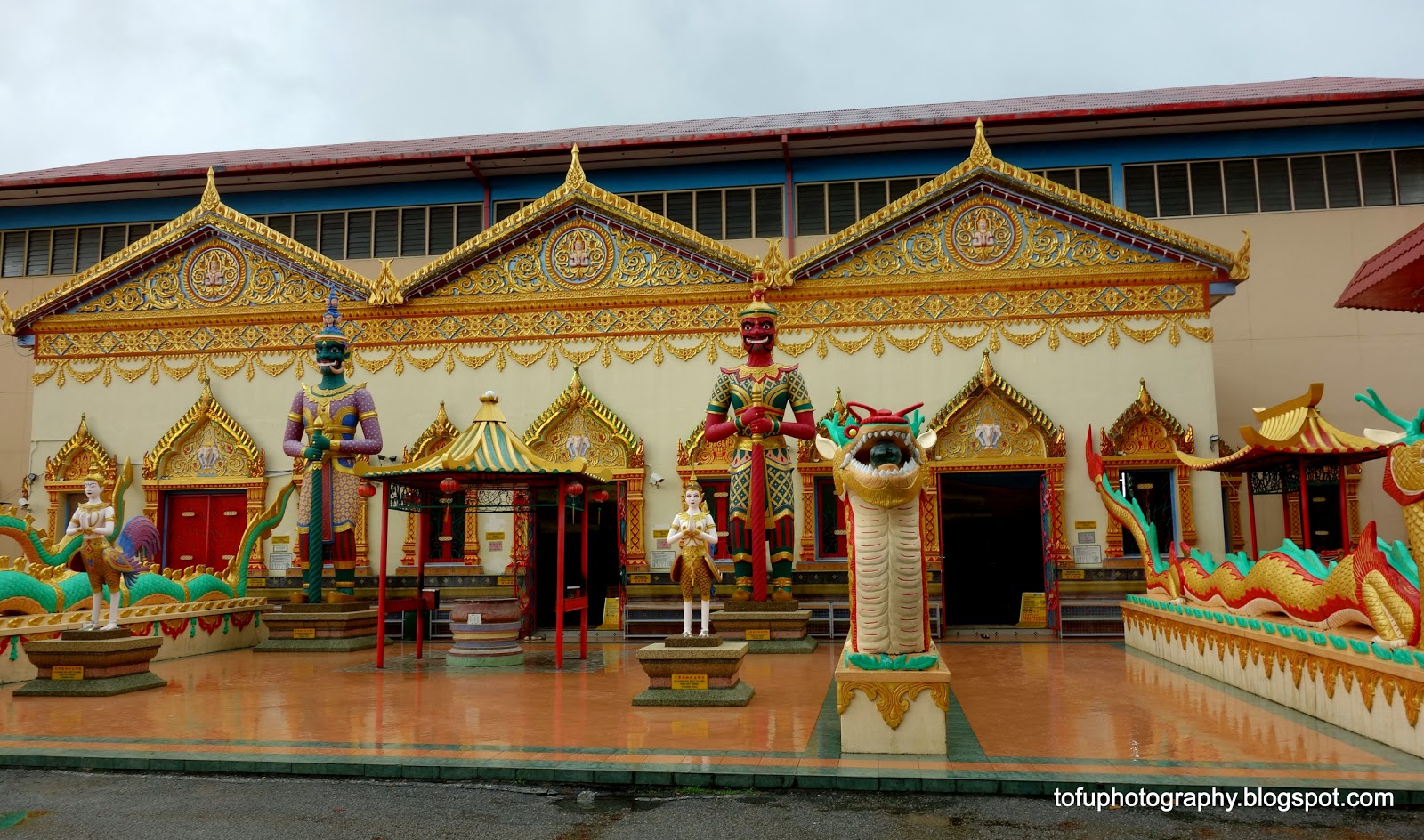 Tofu Photography: A Thai temple in Penang, Malaysia