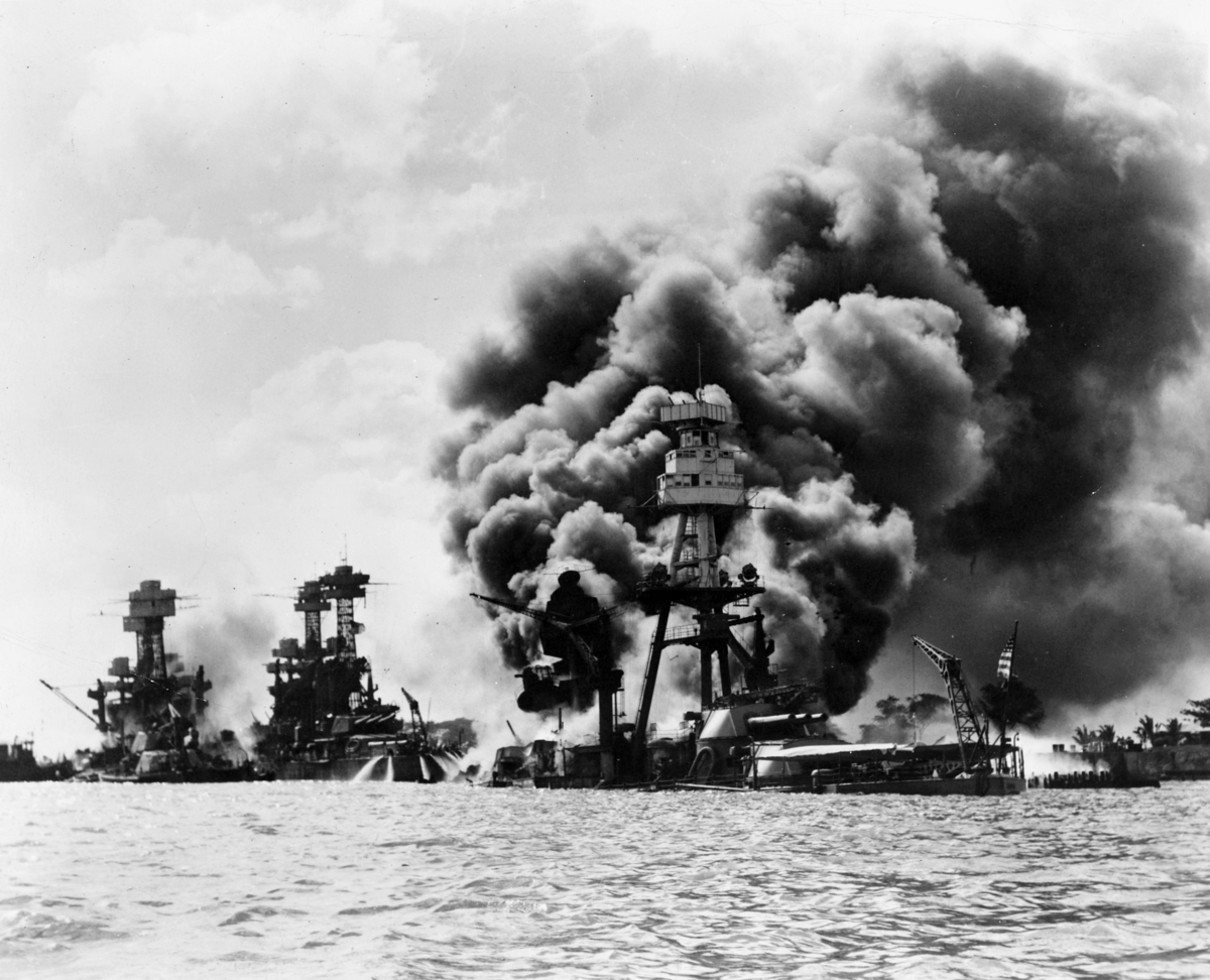 History&Economy Wall: Pearl Harbor