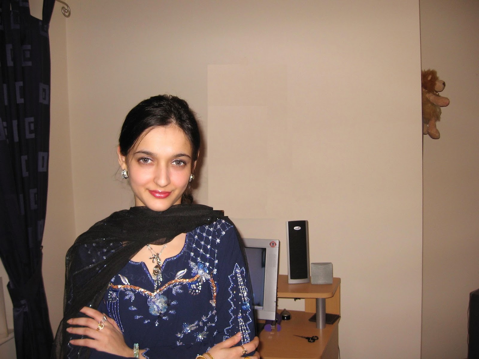 Beautiful Desi Sexy Girls Hot Videos Cute Pretty Photos Desi Hot Girls And Housewife Beautiful