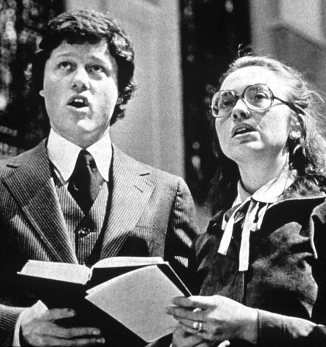 Vintage Photographs of Young Bill and Hillary Clinton From Between the ...