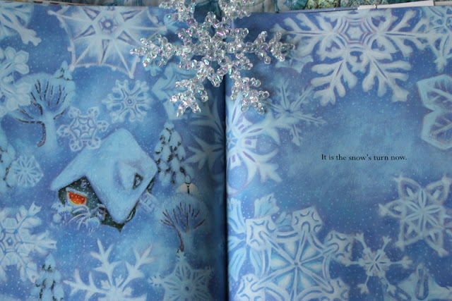 Books and Umbrellas: Snow by Cynthia Rylant illustrated by Lauren Stringer