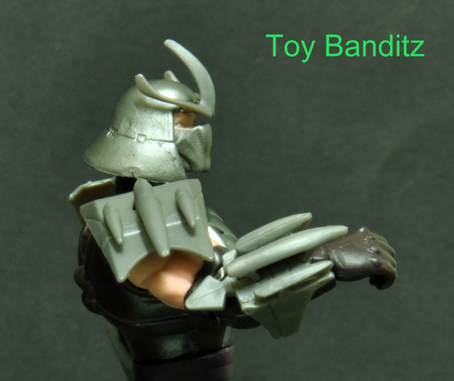 toy banditz: NICKELODEON TEENAGE MUTANT NINJA TURTLES SHREDDER