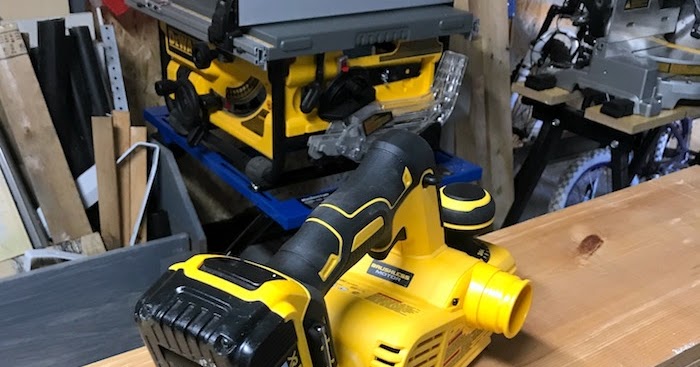 Create With Mom: The Dewalt DCP580B 20V Max Brushless Planer #DIY tool