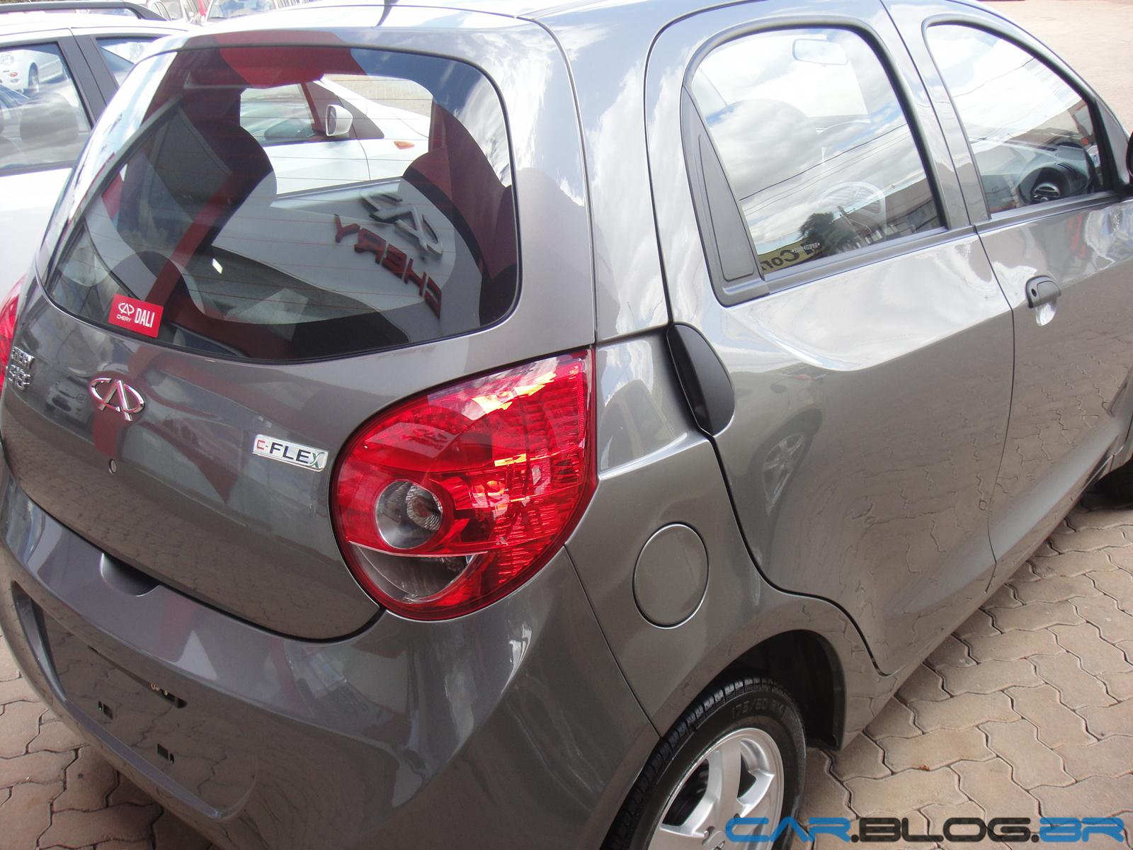 Chery S-18 Flex 2013 - fotos, consumo, preço e ficha técnica