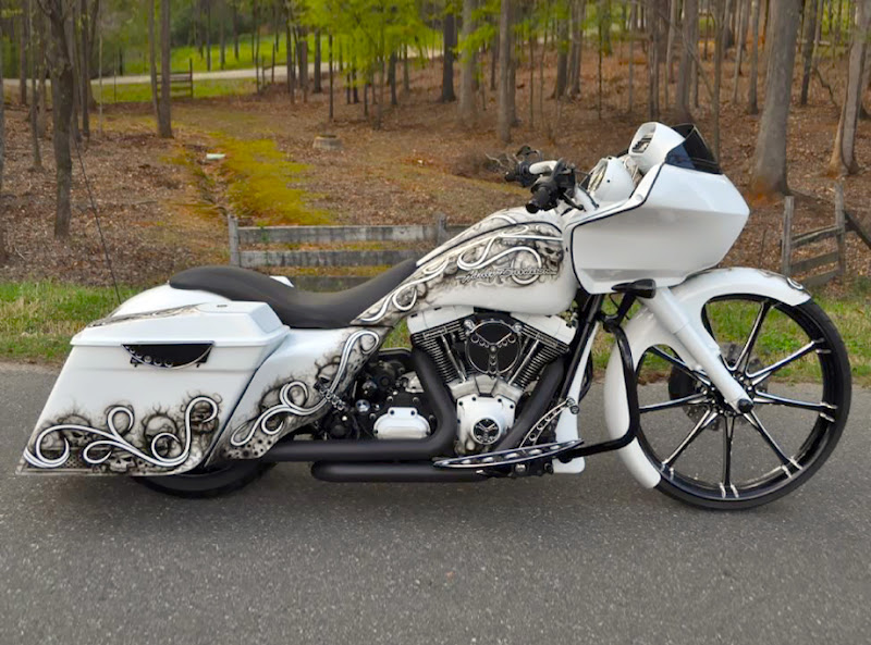 Custom Bagger Motorcycles | Custom Motorcycles