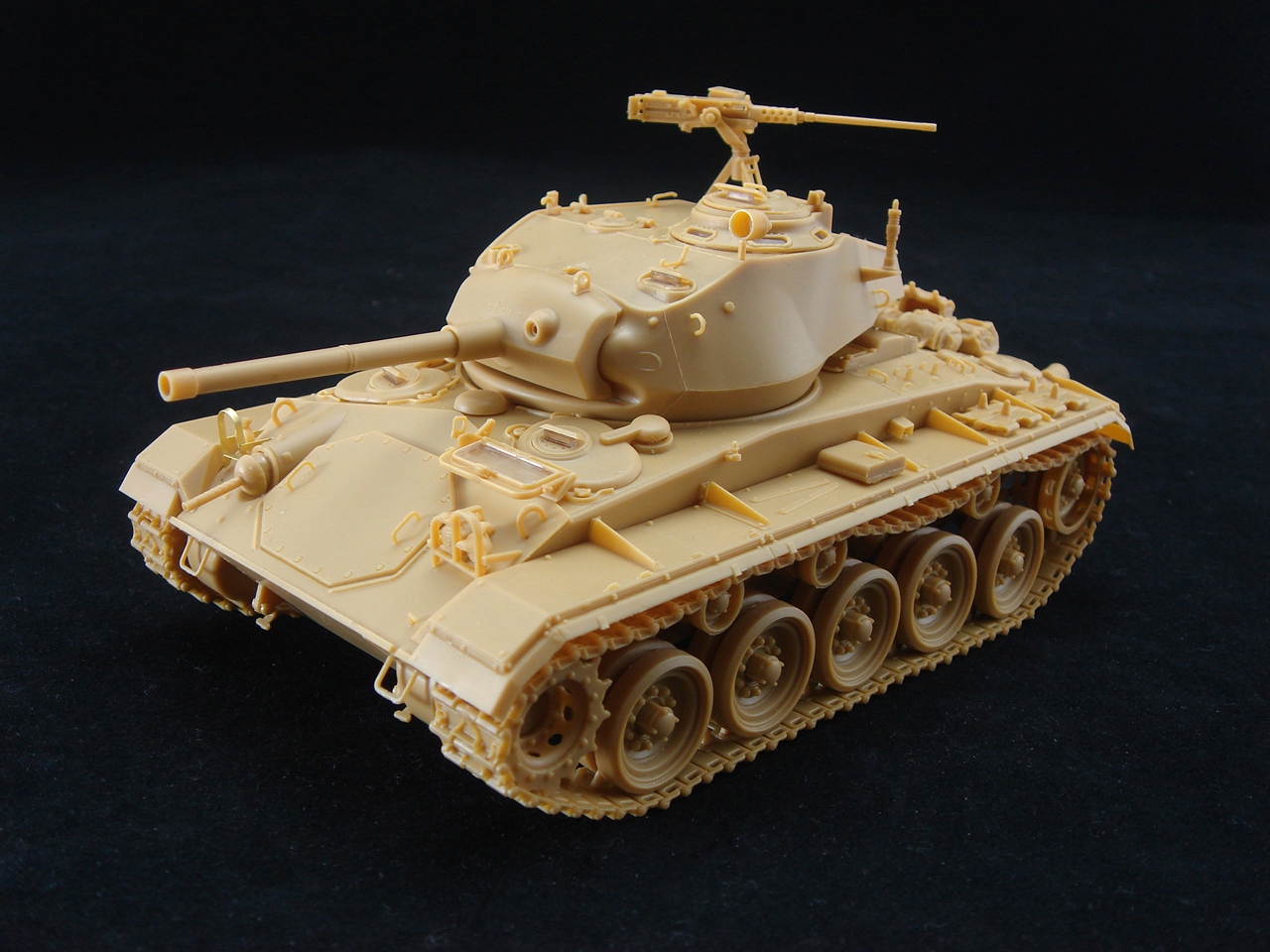 Toadman's Place: Bronco Models M24 Chaffee test shots