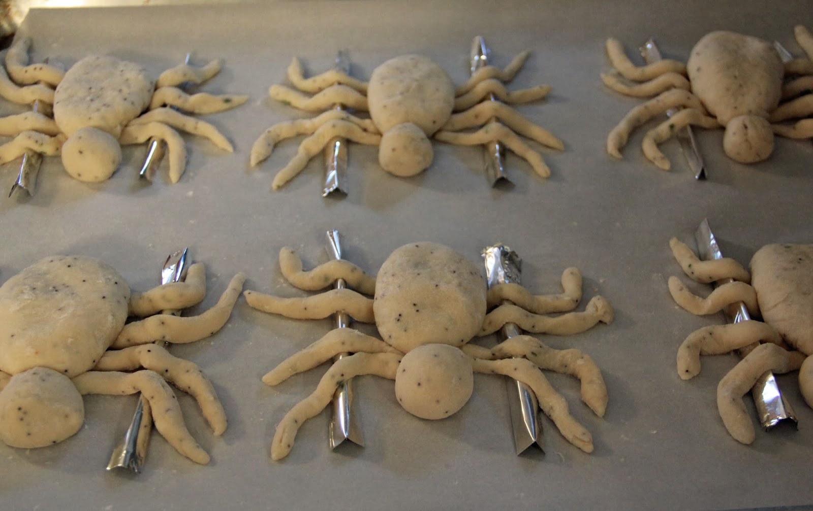 Jo and Sue: Spooky Stuffed Spider Buns