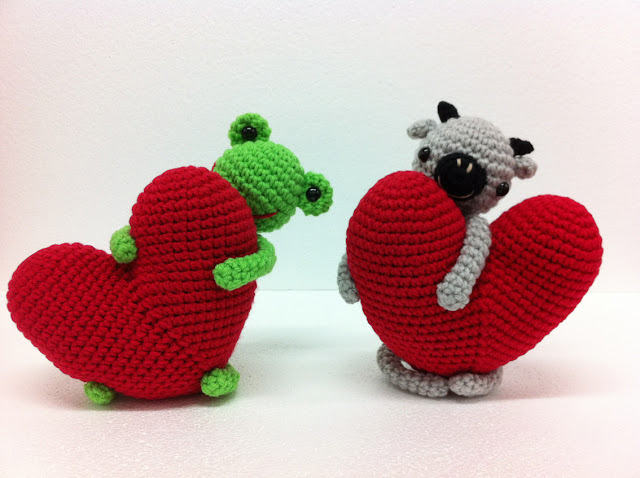 TeddyThotz: Hand-crocheted Animal Pals with the BIG HEART