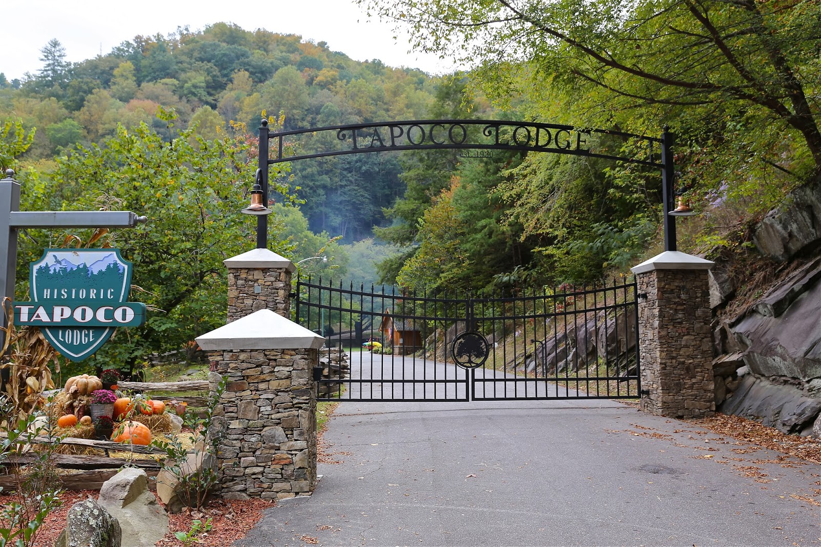 Sweet Southern Days: Historic Tapoco Lodge in Robbinsville, North Carolina