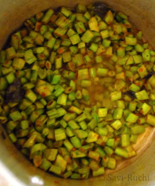 Savi-Ruchi: Gorikai Palya Recipe | Jawalikai Palya | Gawar sabzi ...