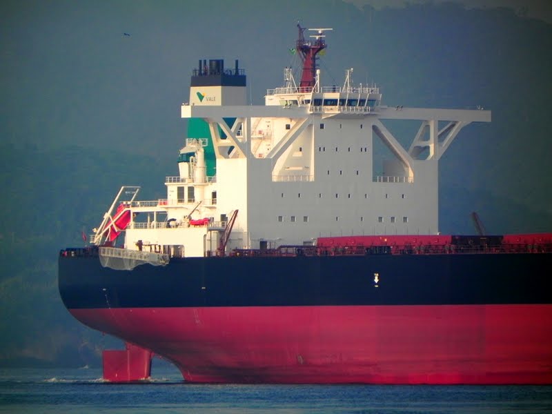 Navios em Santos: Vale Brasil no Rio de Janeiro