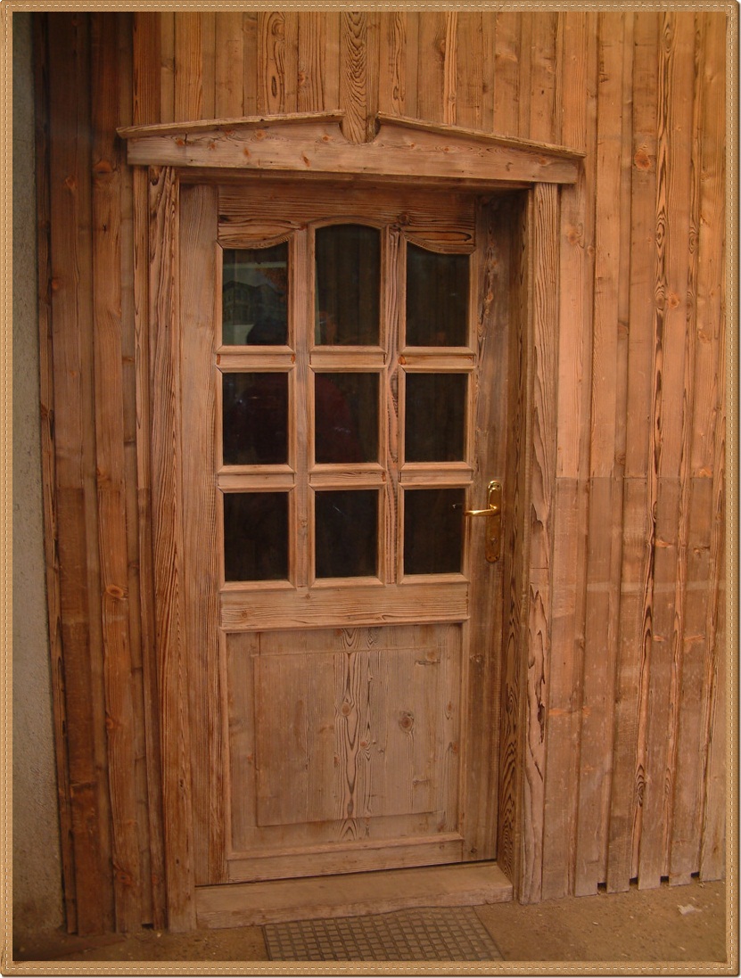 Nurhan'ın Dünyası: Tahta Kapı Ve Çerçeve Temizliği