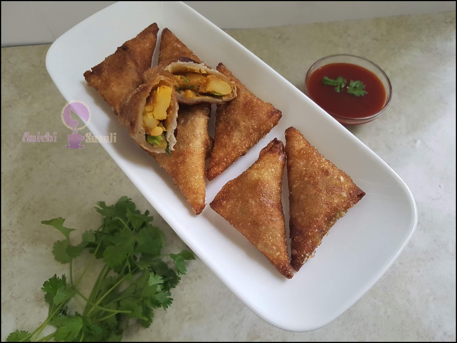 Instant Mini Samosa using Samosa Patti - Aaichi Savali