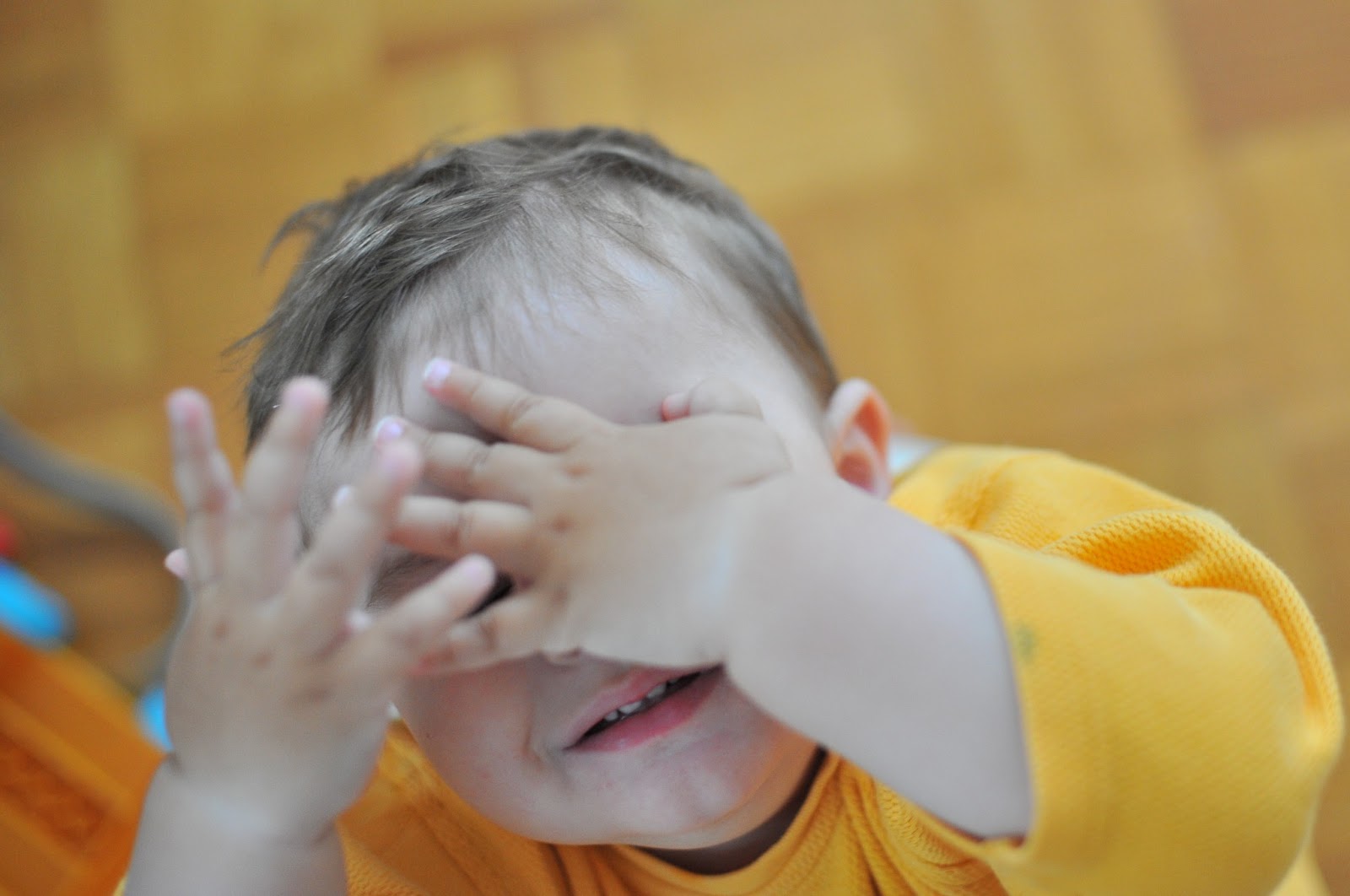 kavica z mano: zobki