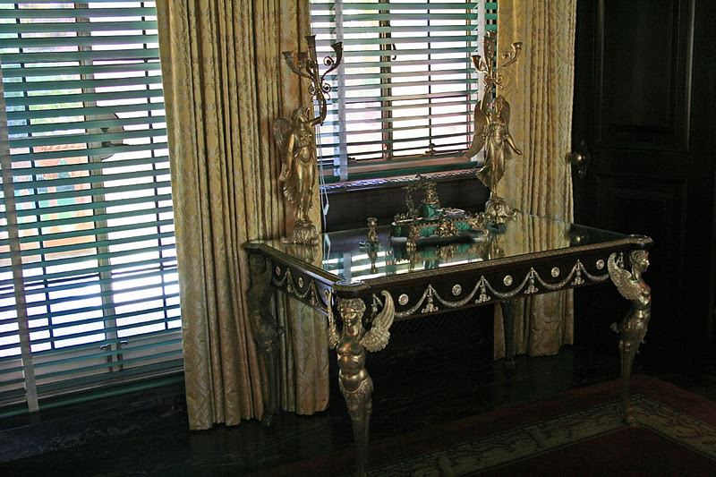 loveisspeed.......: The House in film 'Great Expectations' ...as Ca' d ...