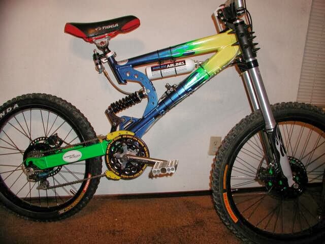 Bicycle picture blog: Weird Rocky Mountain freeride bike