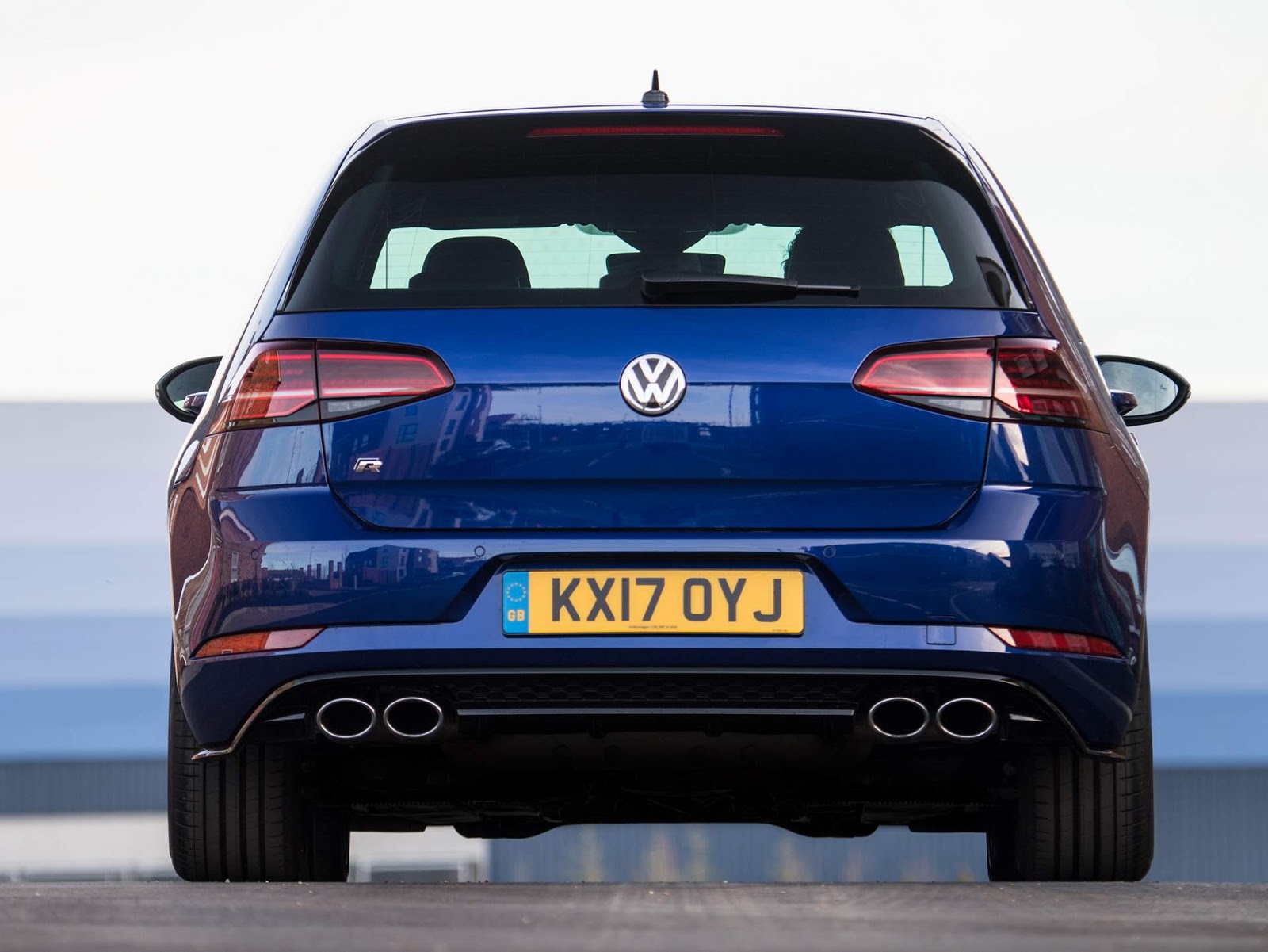 VW Golf foi o carro mais vendido na Inglaterra em junho
