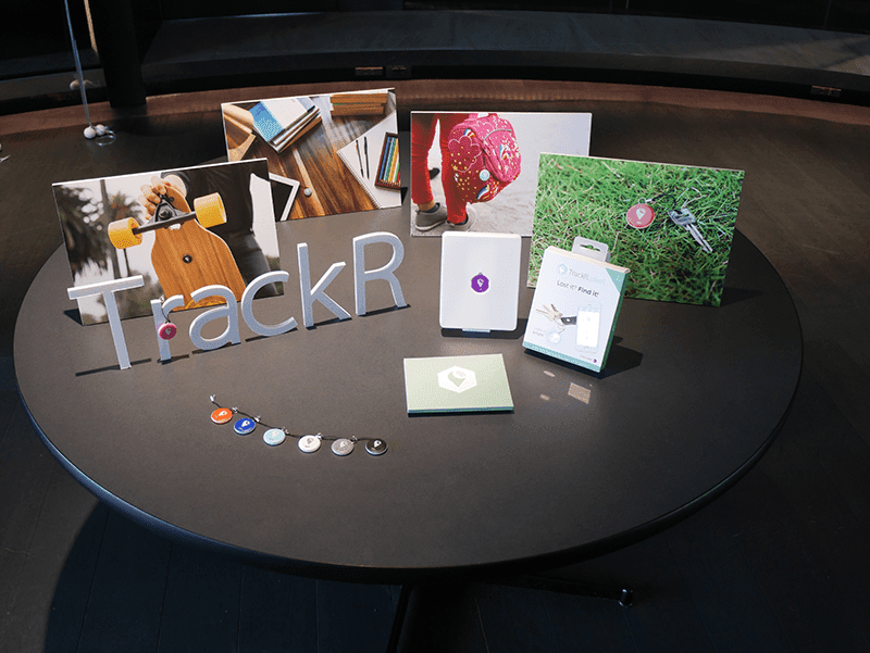 紛失防止・迷子対策など様々な使い道があるBluetoothトラッカー「TrackR pixel」発売！スマホとの通信範囲は最大33m | GAPSIS