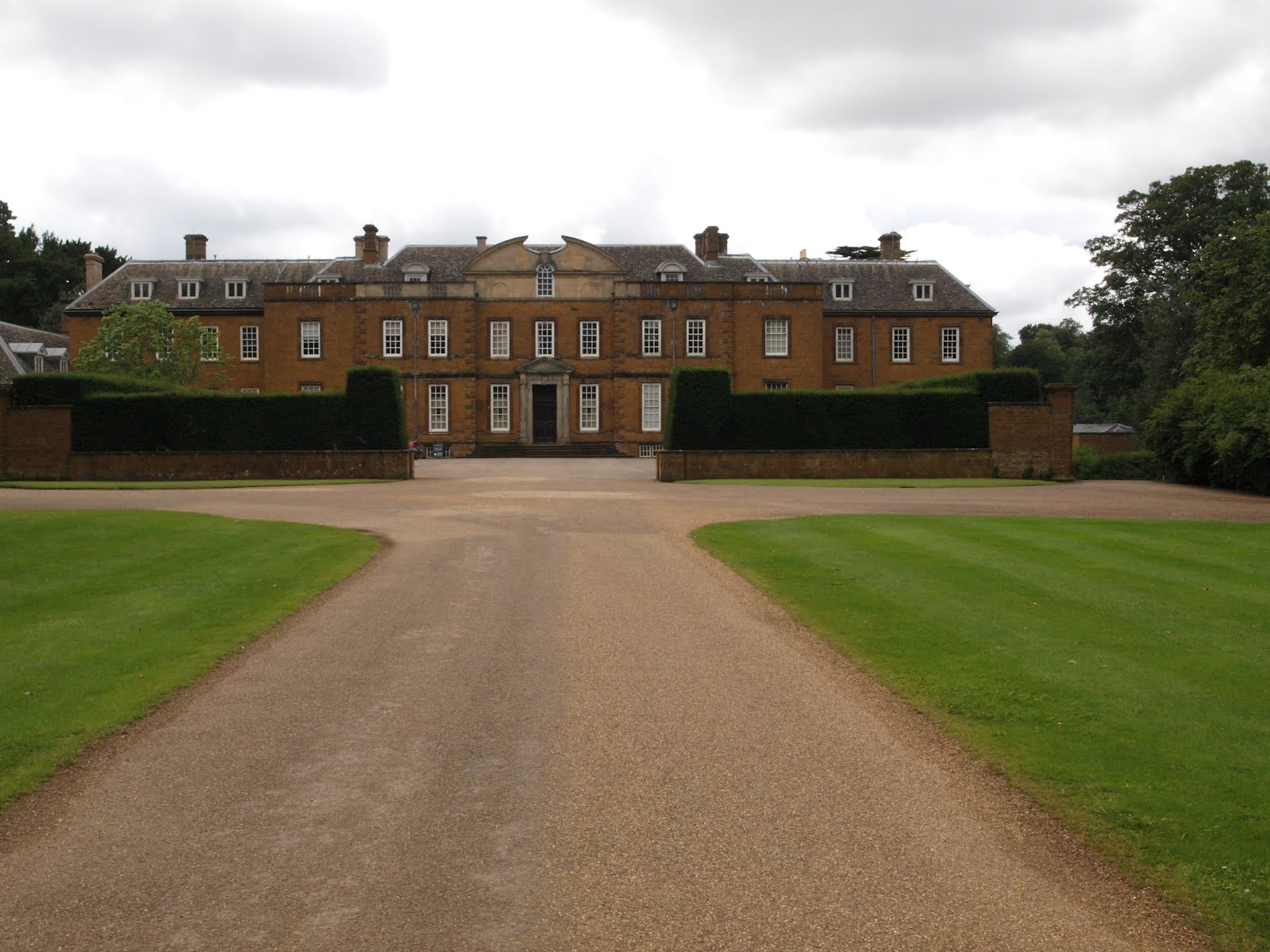 Ragged Robin's Nature Notes: Upton House and Gardens