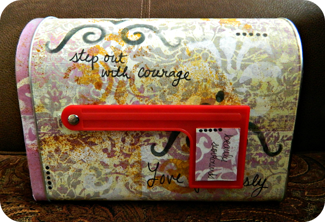 imbekahmarie: NEW Desk Mailbox!!!
