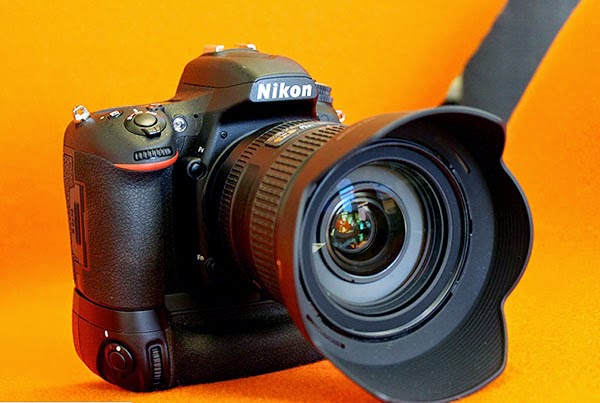 Nikon D750, a Full Frame DSLR with WiFi and bend the Screen