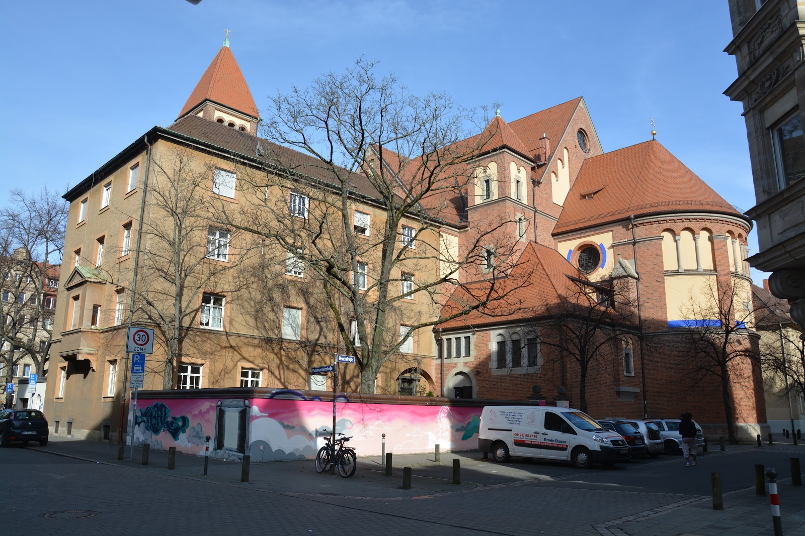 Nürnberginfo: St. Anton eingepfercht in Gostenhof