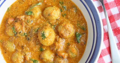 Sandhiya's Cookbook: Dum Aloo | Potato Curry | Aloo Gravy | No Onion No ...