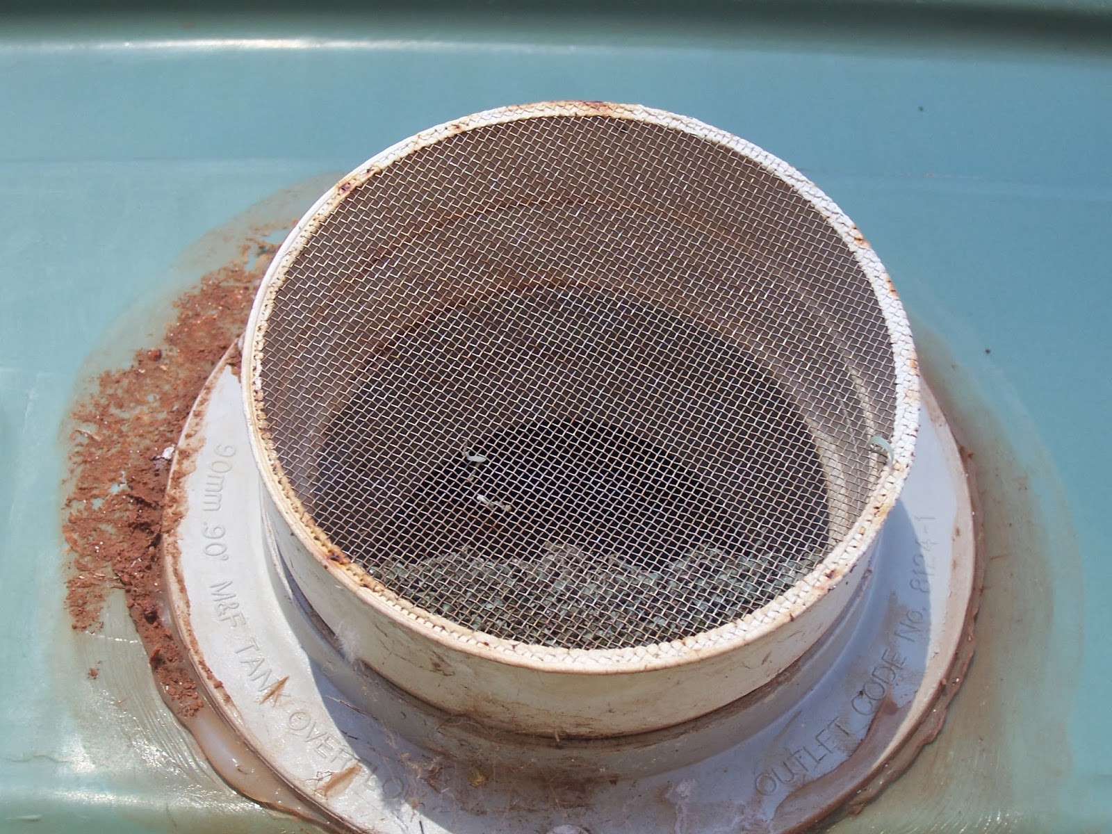 Pretending to Farm: How to Manage a Rain Water Tank