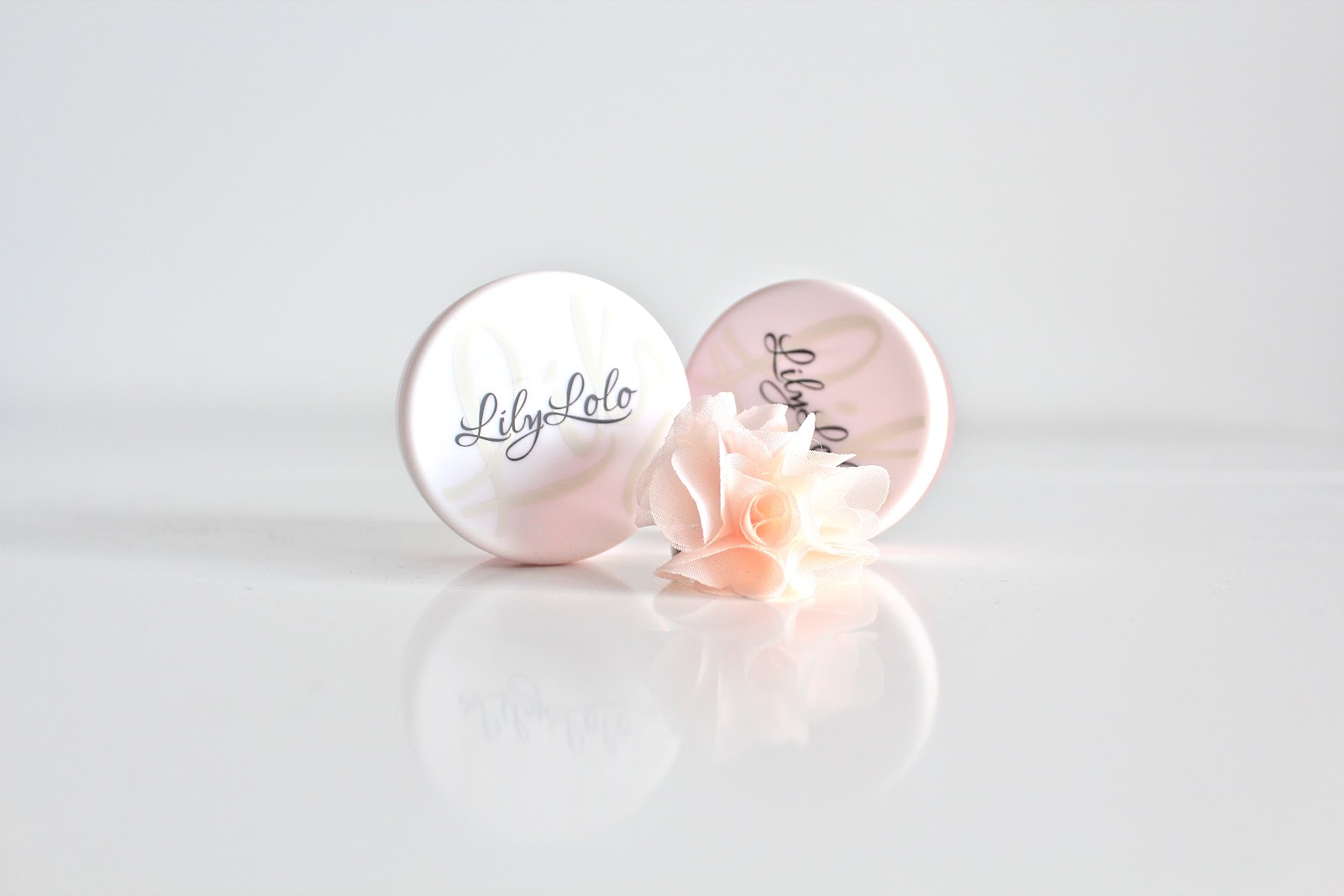 Piccolina - Blog Beauté: Conquise par le blush minéral Lily Lolo