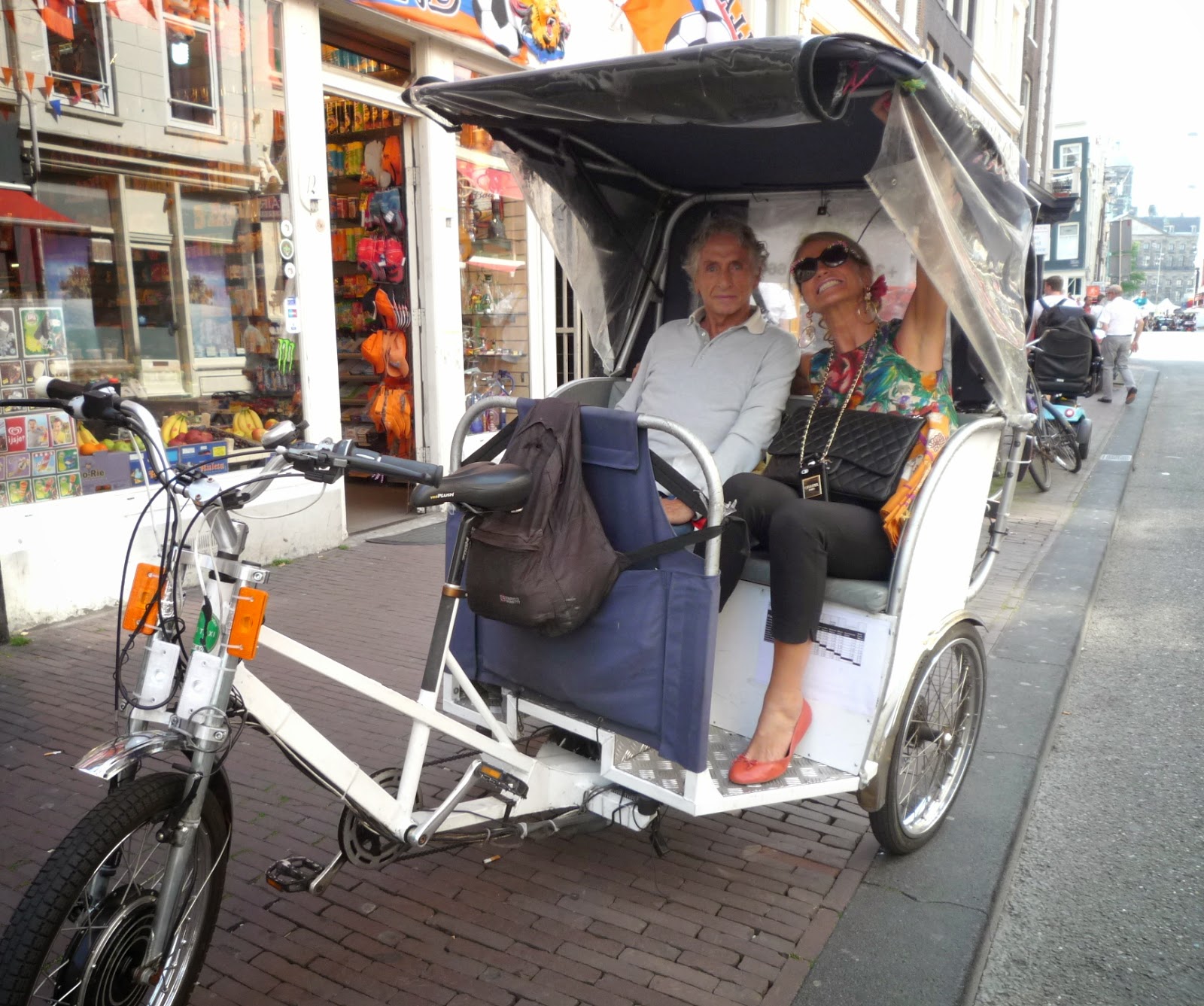 El Observador Solitario: AMSTERDAM. TRES DÍAS SIN PARAR