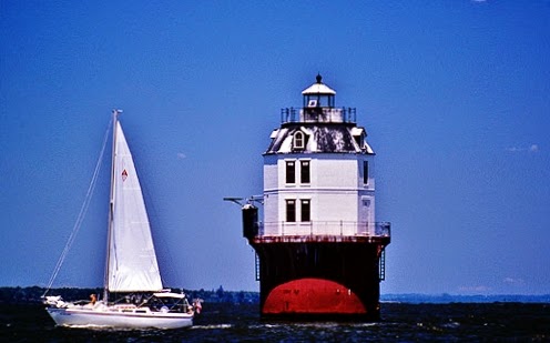 20 Of The Most Famous Lighthouses In The World: Baltimore Lighthouse