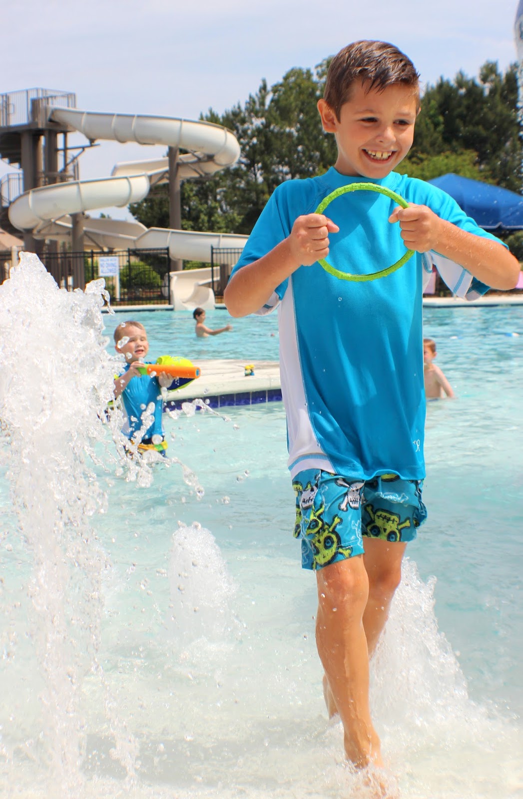 Snake & Snails, Sugar & Spice..The Galbraith Tales: BridgeMill Pool ...