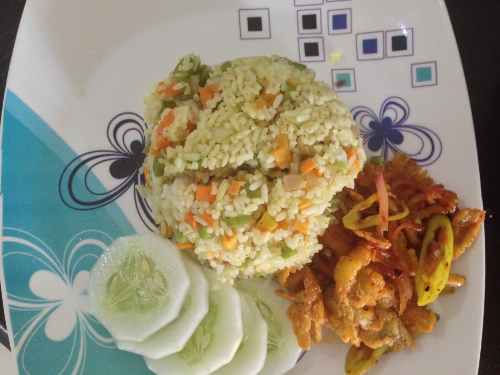 The Vegan Kitchen Sri Lanka: Fried rice from Vegan Kitchen Sri Lanka