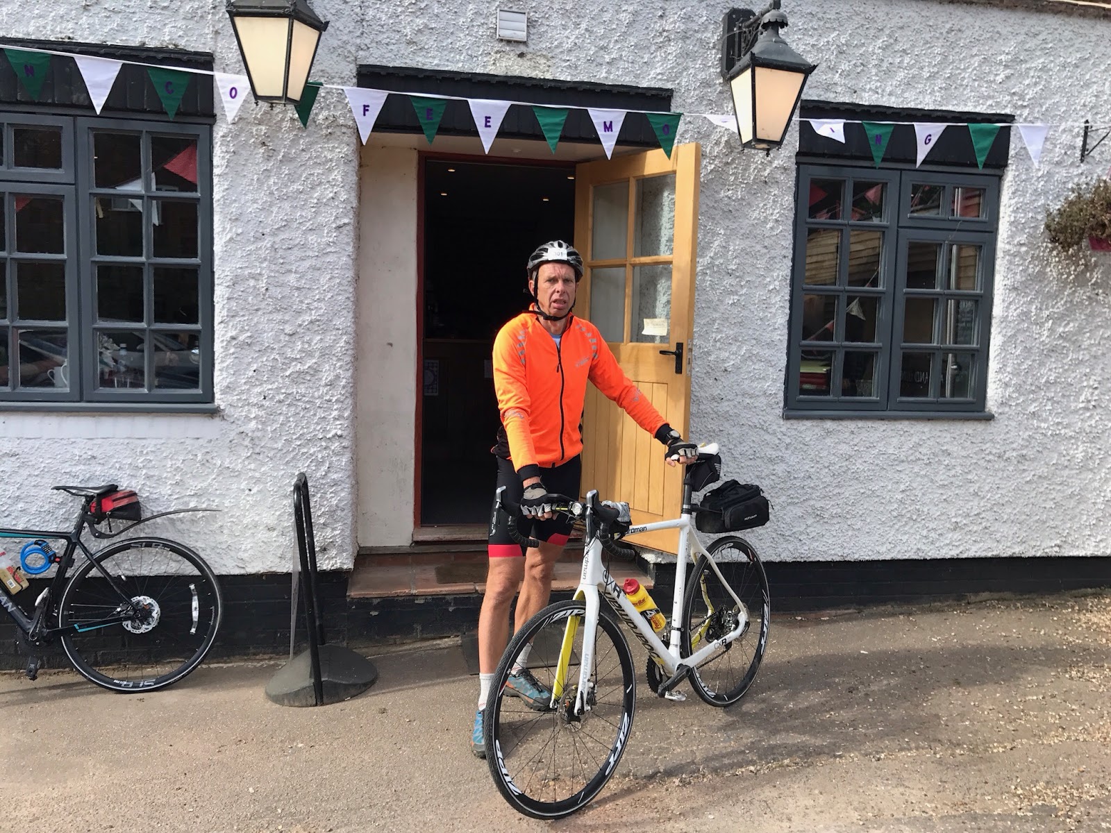 The Cake Crusader: Missing money. (Red Lion Cafe, Coltishall)