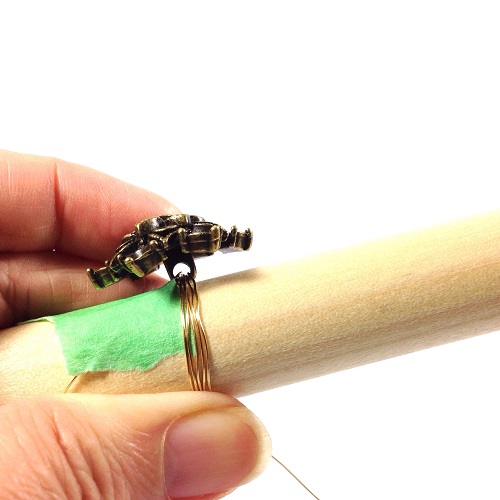 How to Make a Wire Wrapped Shank Button Ring Tutorial / The Beading Gem