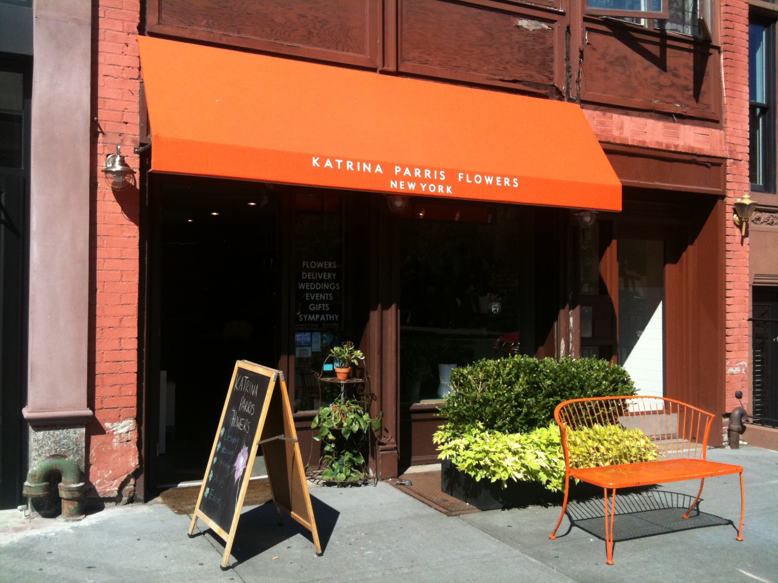 H A R L E M + B E S P O K E: ☞ INTRODUCING: Katrina Parris Flowers