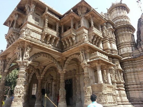 Gujarat Heritage Sites: Heritage Place - Hathee Singh Jain Temple