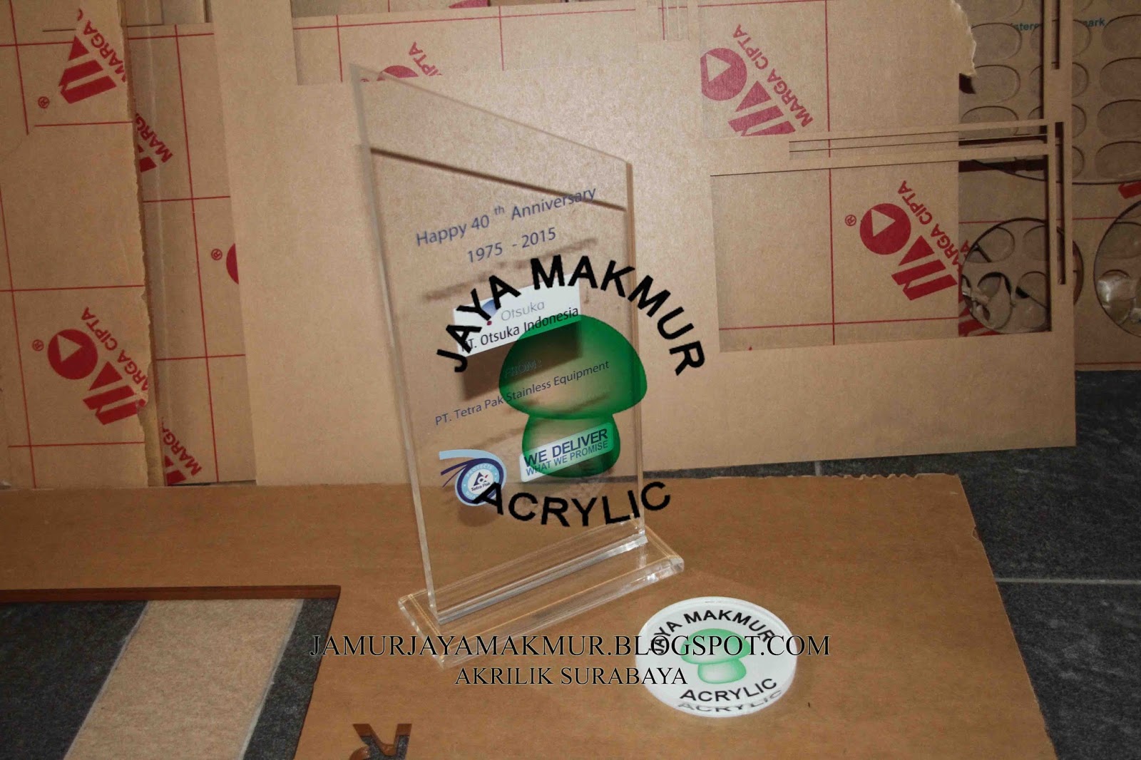 ACRYLIC (jaya makmur) AKRILIK : Jual Plakat Acrylic , Piala Akrilik ...