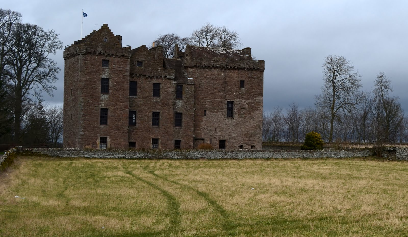 Tour Scotland: Tour Scotland Photographs Huntingtower Castle Perth ...
