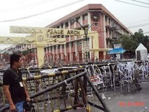 OFW Blogger: Mendiola Bridge, a battle scene of protests