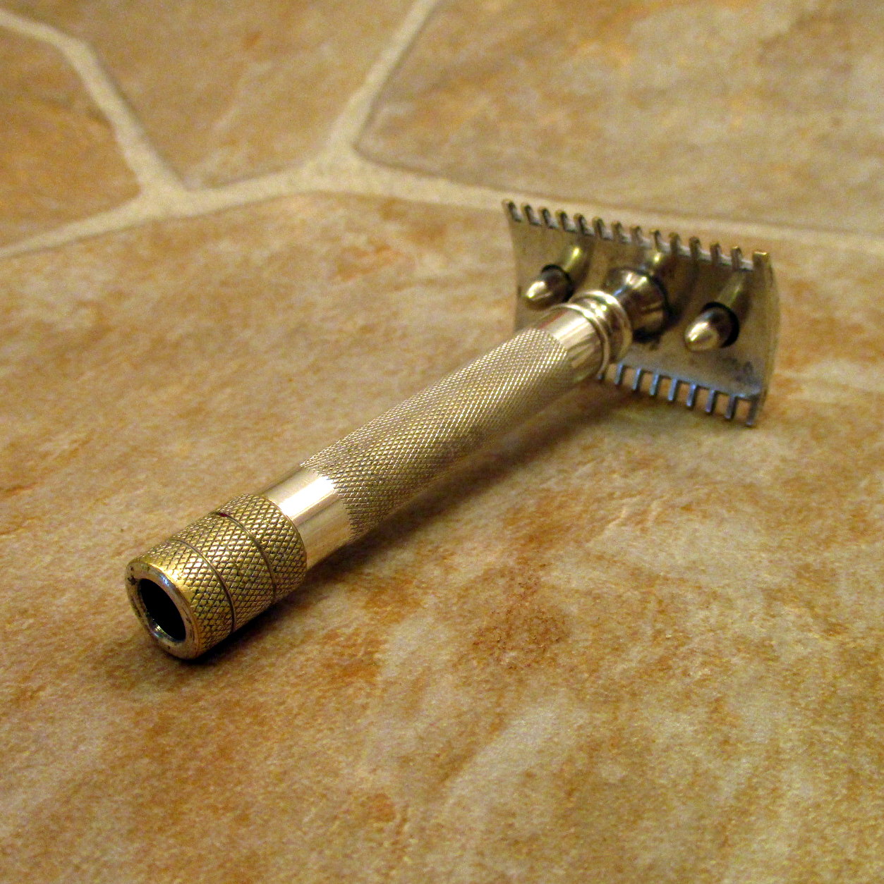 Jayaruh Shaving: 1905 Gillette Double Ring