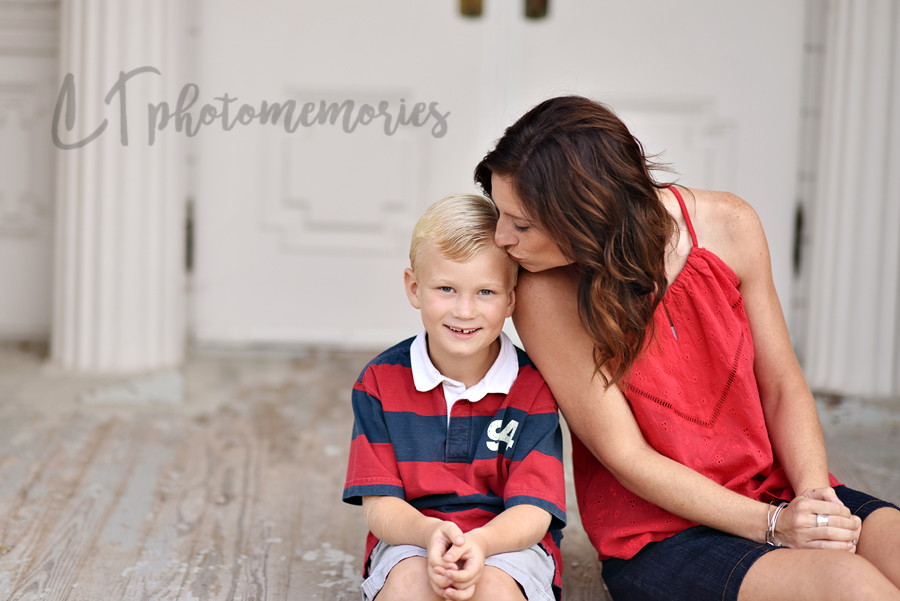 CT PhotoMemories: FAMILY SESSION: Lady Brio