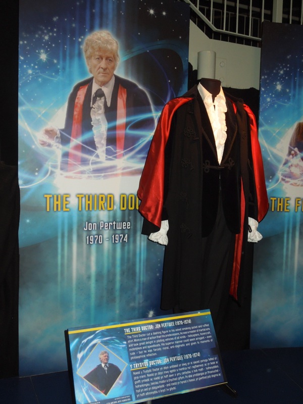 Hollywood Movie Costumes and Props: First through Fourth Doctor ...