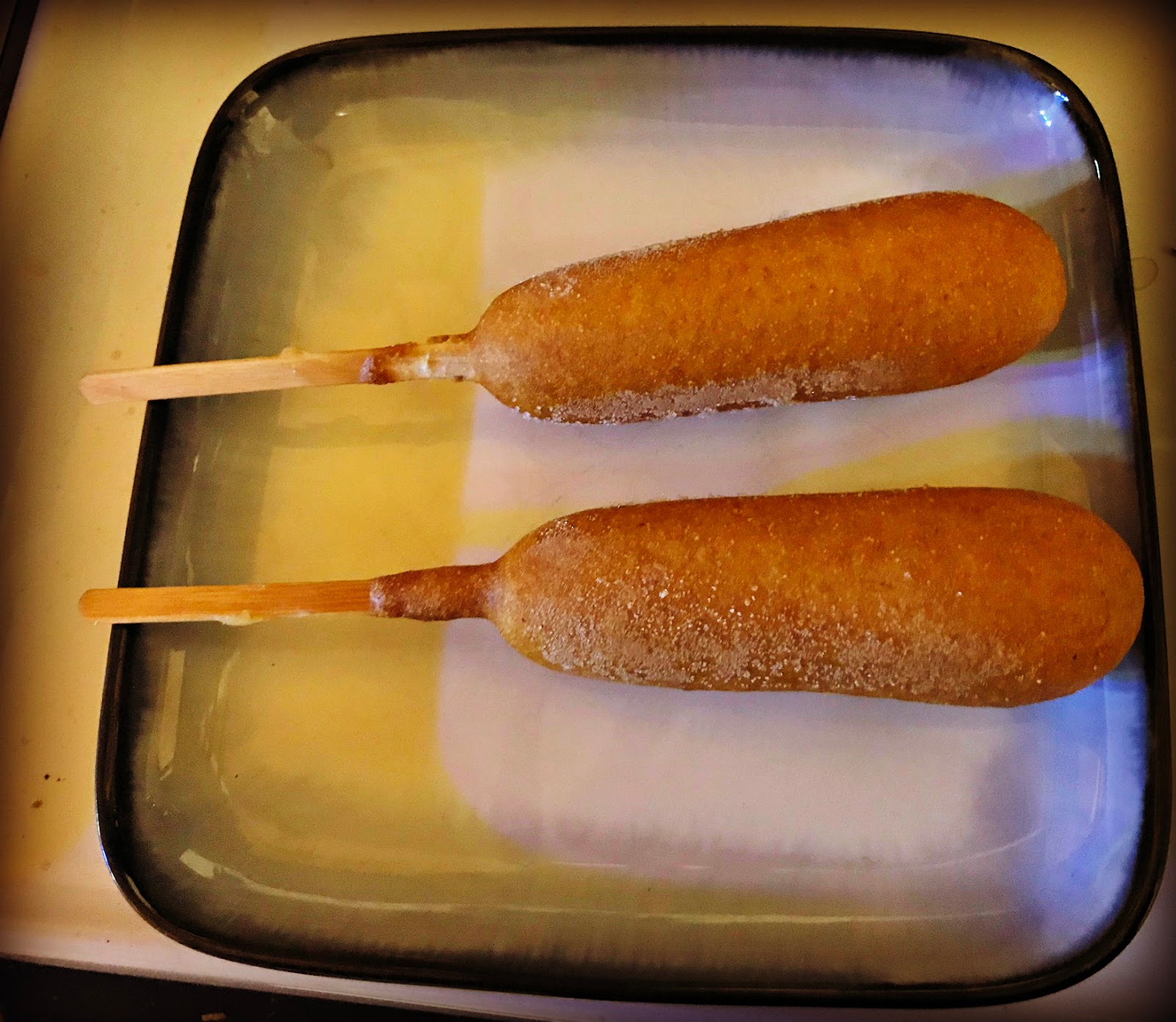 Angel In Munchieland: Morning Star Farms Veggie Classics Corn Dogs Review