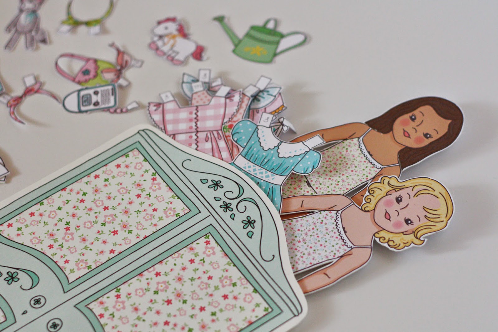 amy j. delightful blog: Paper Dolls! ... what I've been up to...
