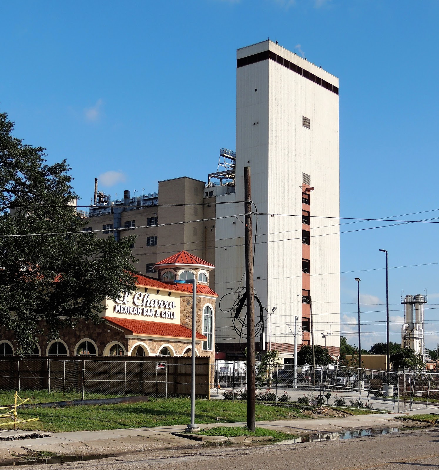 Houston in Pics: Coffee Plant in the Second Ward