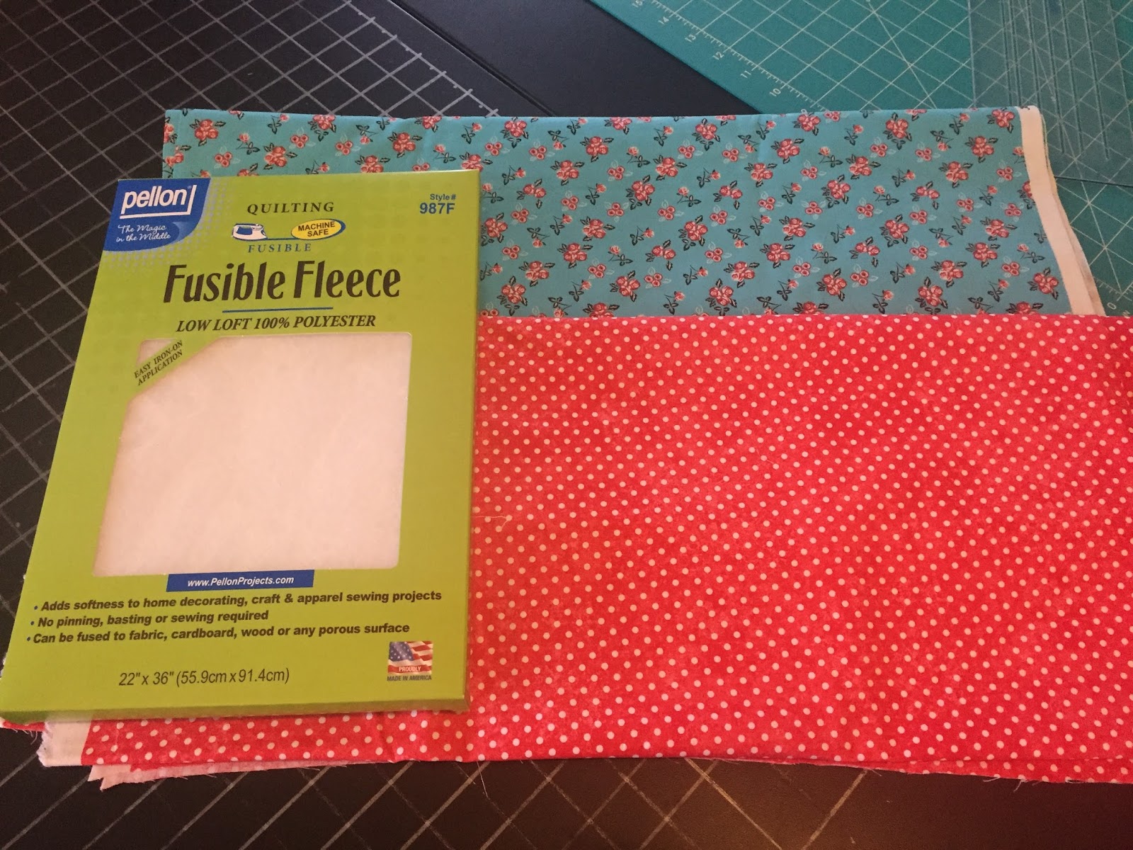 Reclaimed Stitches: How to Make a Cover for your Featherweight Case