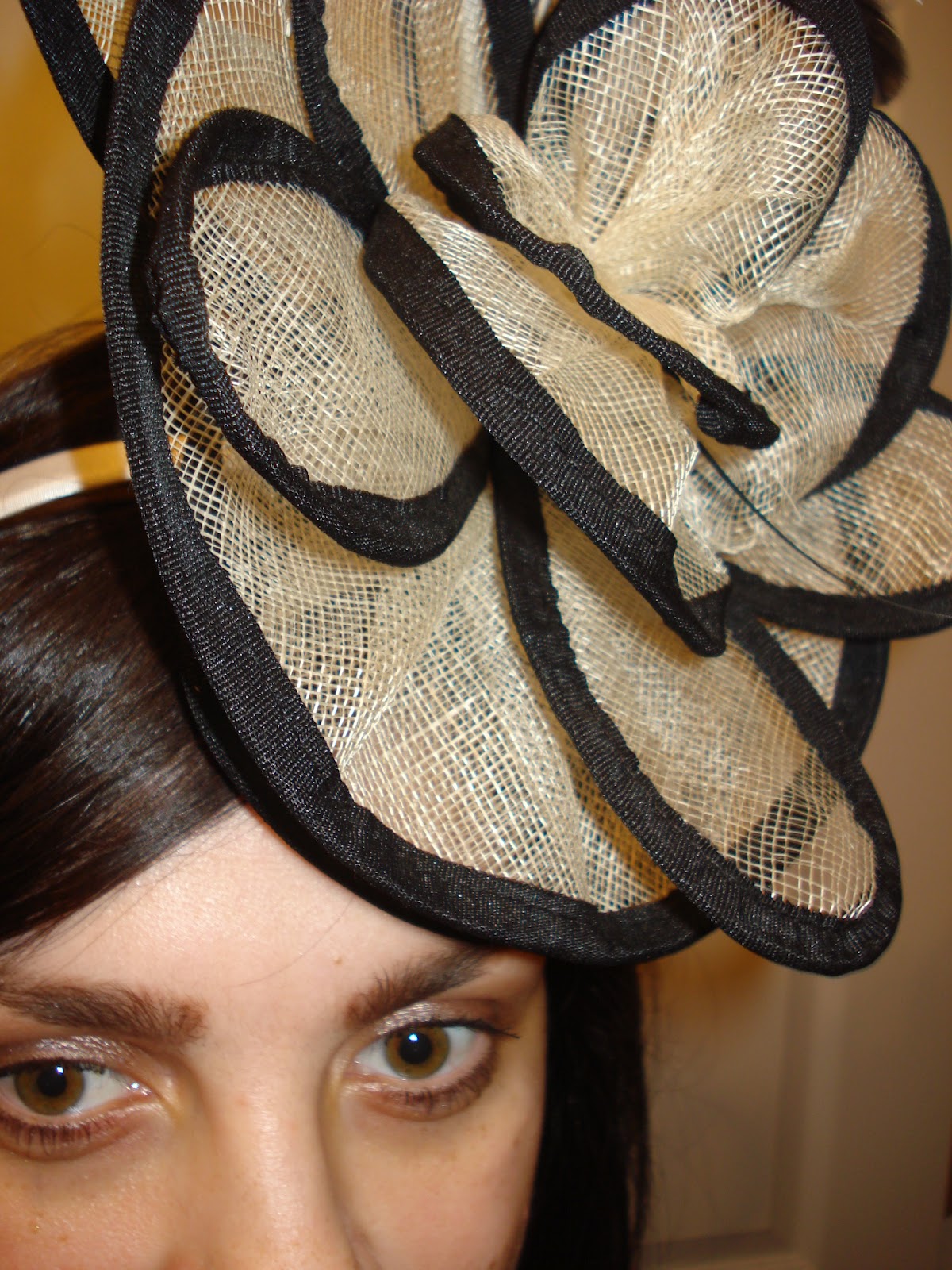 Snapshot Fashion: Fascinating Fascinators